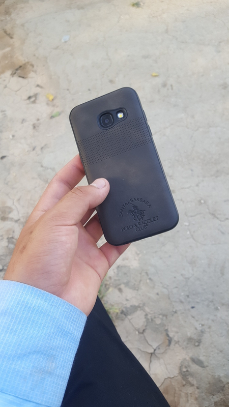Samsung galaxy s6 edge va Samsung galaxy A32017 bor ikkalasiham 600000