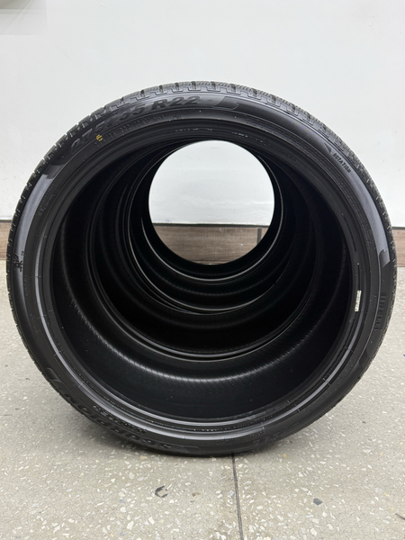 Pirelli Scorpion Winter Европа 275/35 R22 зимние шины