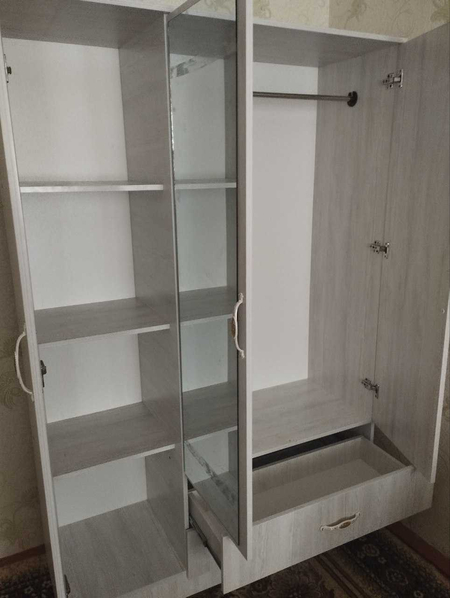1-2 kurs Talaba bolalarga xona bor eco bozor ISFT ttz yaqin
