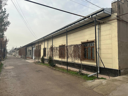 Янги ташмида срочна уй сотилади