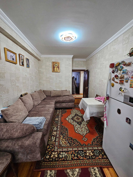 5 xonali 120m² 1-qavat sotiladi.