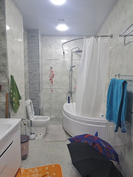 Продаётся квартира 3х комнатная 124 кв.м
