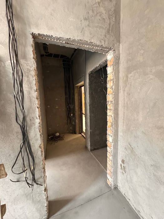 Luminar House Продается 1 комнатная коробка Шота Руставели Яккасарай