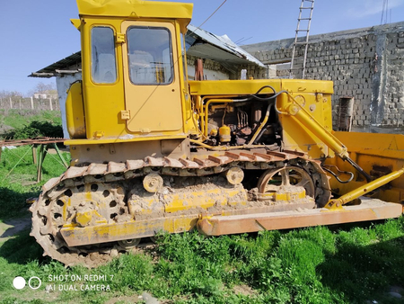 Срочно продам запчасти двигатели бульдозера Т-130