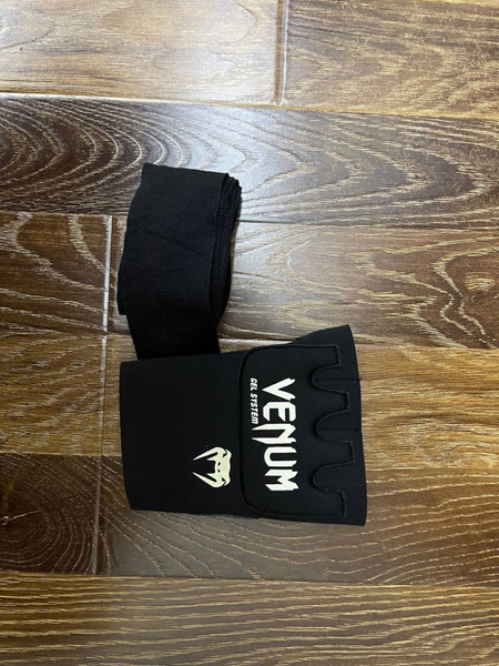 Перчатки от Venum