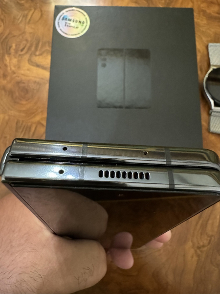 Samsung galaxy z fold 5 , 5G