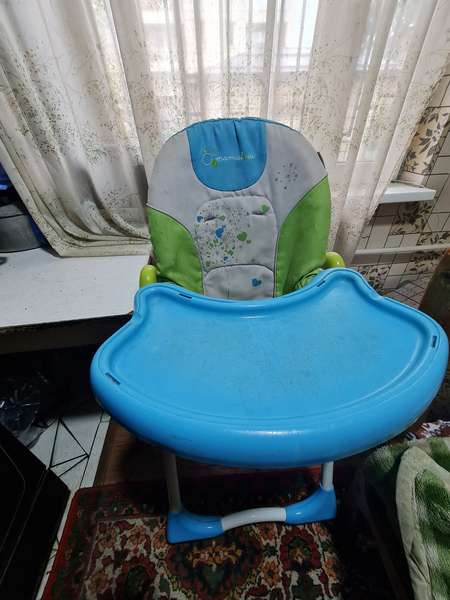 Детский стульчик для кормления