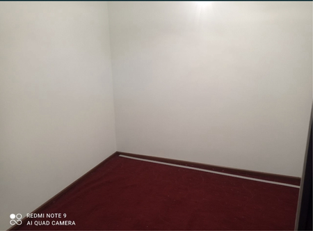Arenda  qoyliq bozori yonida masib 7 da 2 xona 350$
