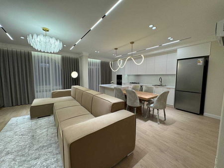 Продаётся 4/2/12 квартира  120 м2 ЖК: 