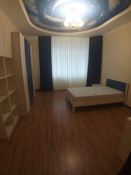 Айбек 3/1/7 170кв.м Чистая квартира с ремонтом мебклью и техникой
