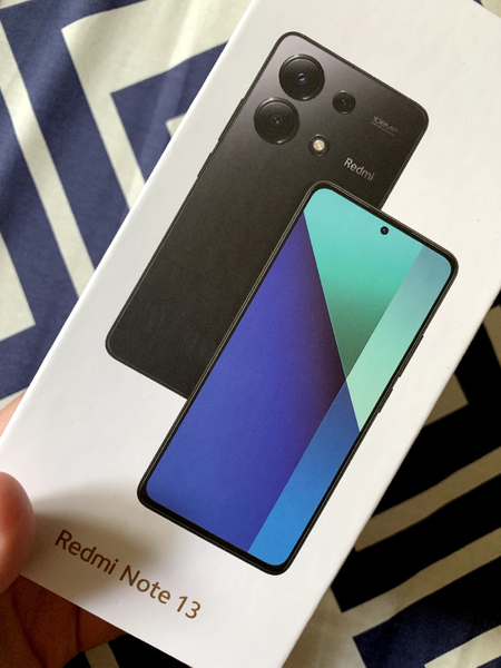 Redmi note13 6/128 srocna sotiladi yengi
