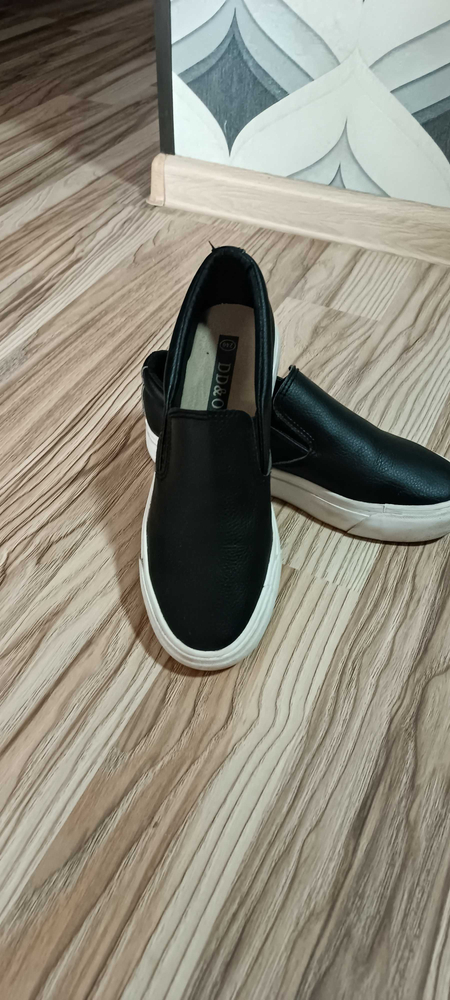 Продам туфли женские