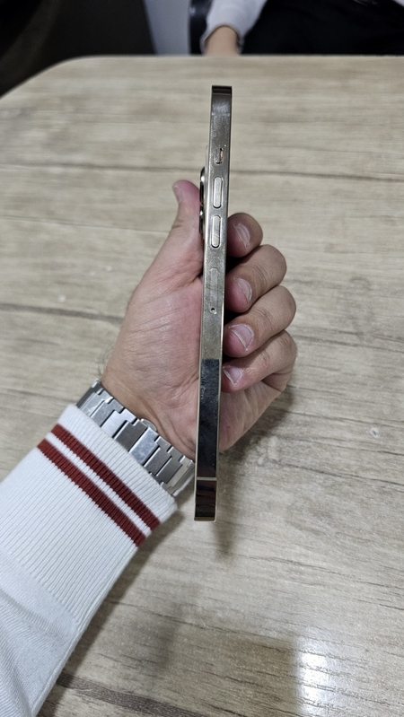 IPhone 13 pro max GOLD LL/A 512G Срочно в ИДЕАЛЬНОМ Состояние