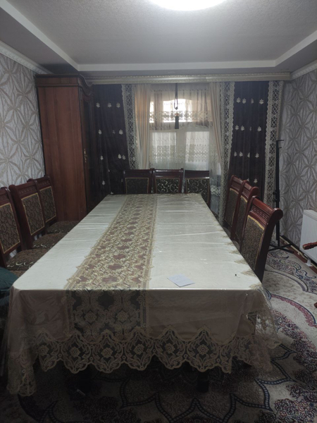 Срочно продаётся 3 ком квартира в Кибрайском раёне со всеми условиями!