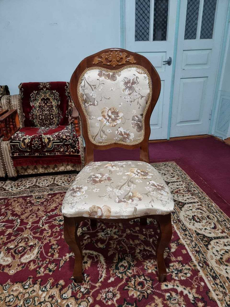 Стулья 12 штук, состояние хорошее