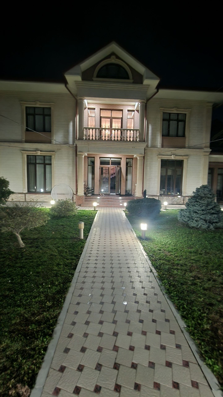 Продажа в центре Евро Дом 10 сотки, 8 комнат, ориентир магазин Океан.