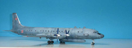 Сборная модель самолета Ил-20М (ВЭ, 1/144).