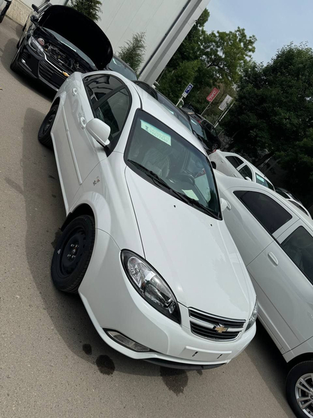 Gentra a/t  halol nasiyaga
