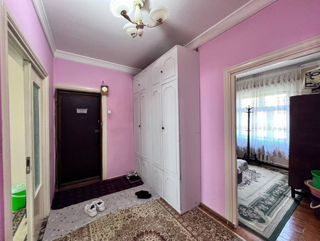 Продам 3 комнатная на Юнусабаде 17