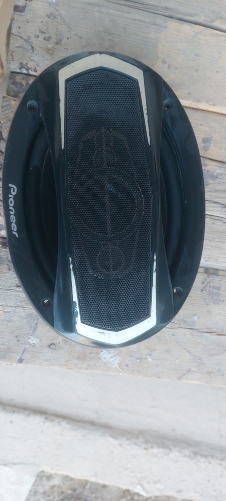 Pioneer kalonka sotiladi