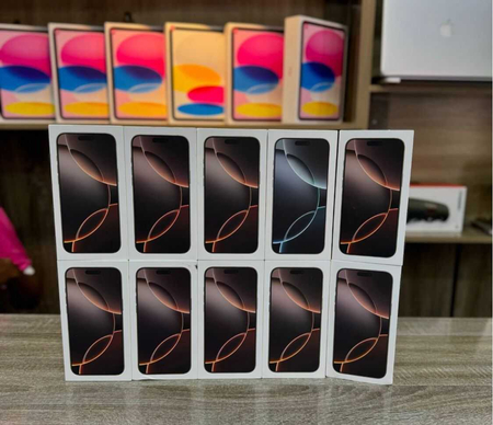 iPhone 16 Pro Max (256 ГБ)