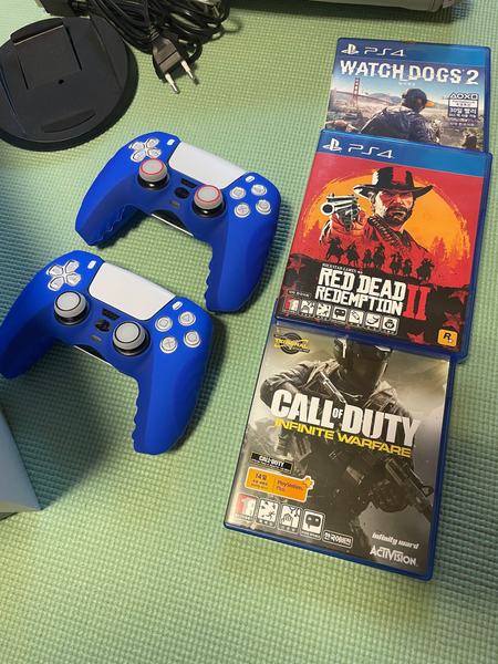 PlayStation 5 с дисководом