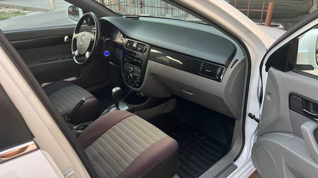 Продаю свою Lacetti Gentra elegant plus