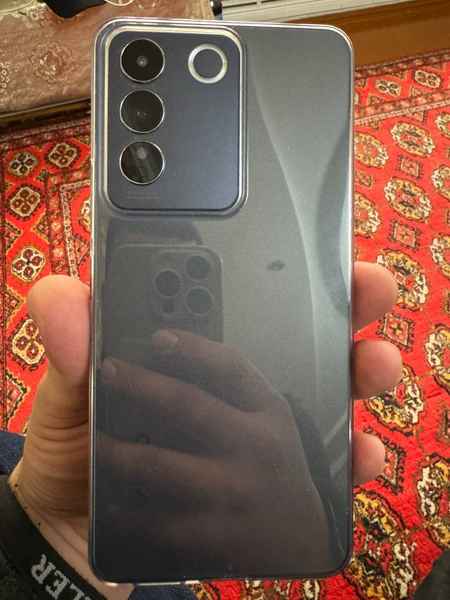 Vivo 27e 8+8/256 gb ходати жуда яхши 2 ой ишлатилган оладигонлар алга