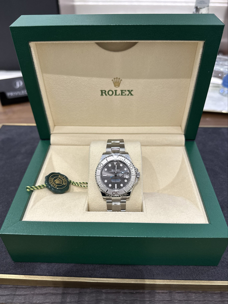 NEW Rolex Yacht-Master 37mm Steel and Platinum 268622