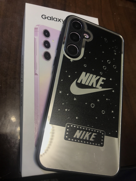 Samsung Galaxy A55 yengi ideal Rangi: Awesome lilac