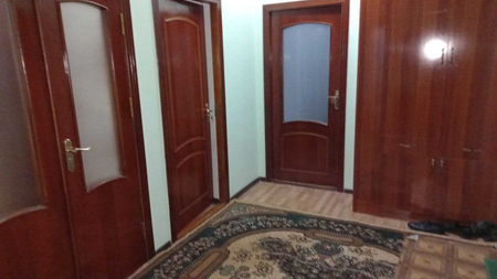 № 1317  Полноценная квартира 3х комнатная 2 этаже в районе Ахунбабаева