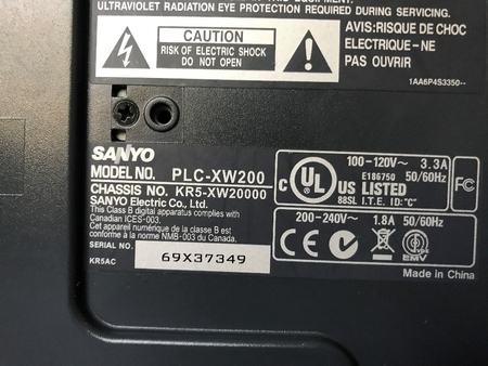 продается проектор Sanyo PLC-XW200