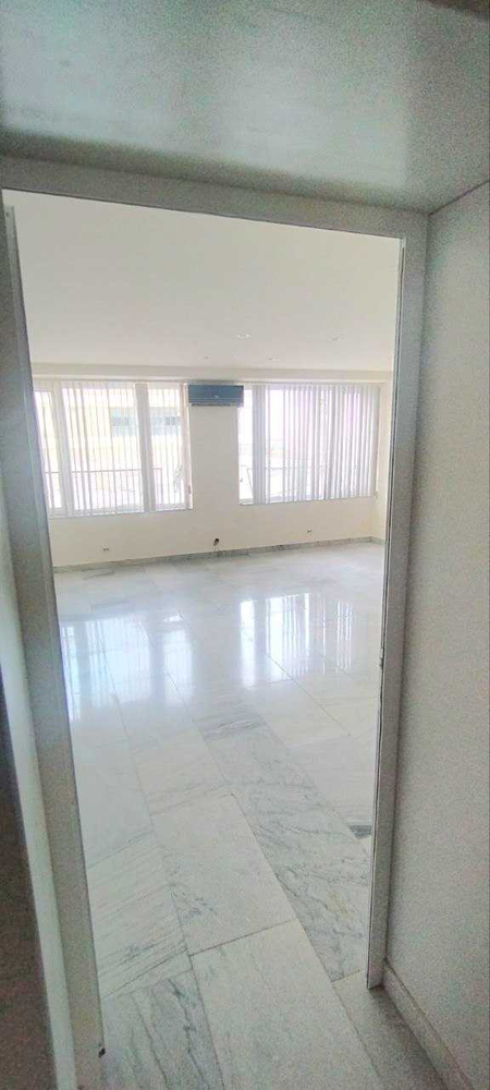 Офис,Аламазар-Сити,4-этаж,445 м²,ресепшен,10 кабинетов,с/у,кухня