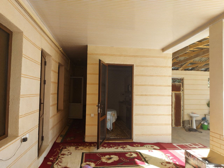 Olmazor tumani Moyariq Moyqorgon da hovli srochna sotiladi