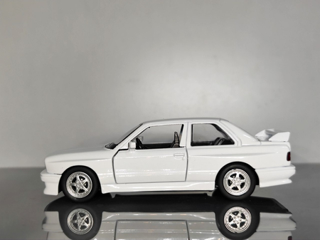 BMW M3 E30 1987 железная машинка масштабная модель - Доставка