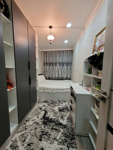 Метро Максим Горький , 2/1/5 , кирпич , 2*6 балкон , 93 000 у.е