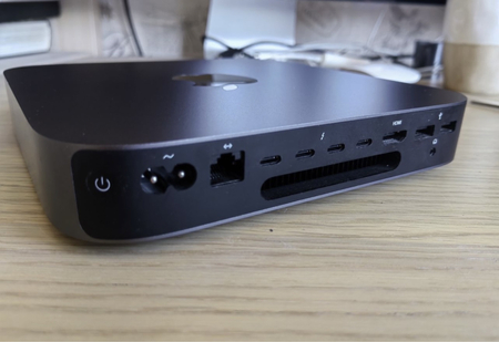 Mac mini 2018 i5 работающий на Mac OS и Windows