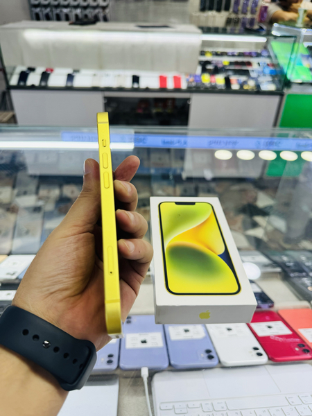 iPhone 14  128 gb yellow 100%