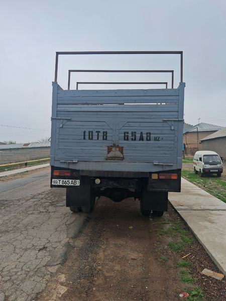 Zil 130 matori 131 yangi mator
