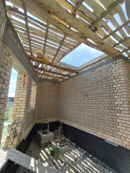 Ипподромдан 20км. 8 sotihda 5хонали коробкали уй сотаман .
