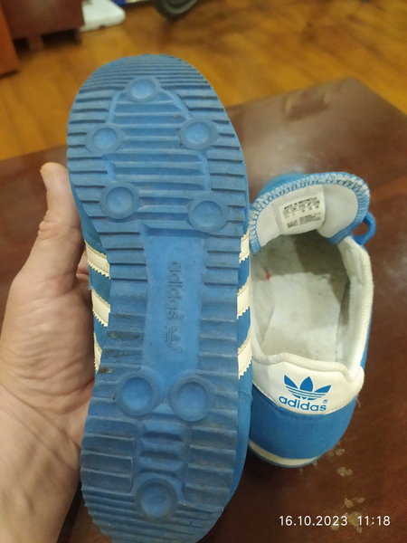 Детские кроссовки Adidas 34раз Качественные в отличном состоянии