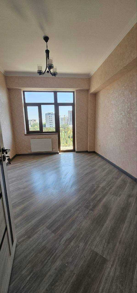 м.Буюк Ипак Йули ул.Дагестанская 3-комнатная 4/4 90 м² выс.пот ремонт