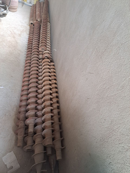 Buravoy stanok sotiladi