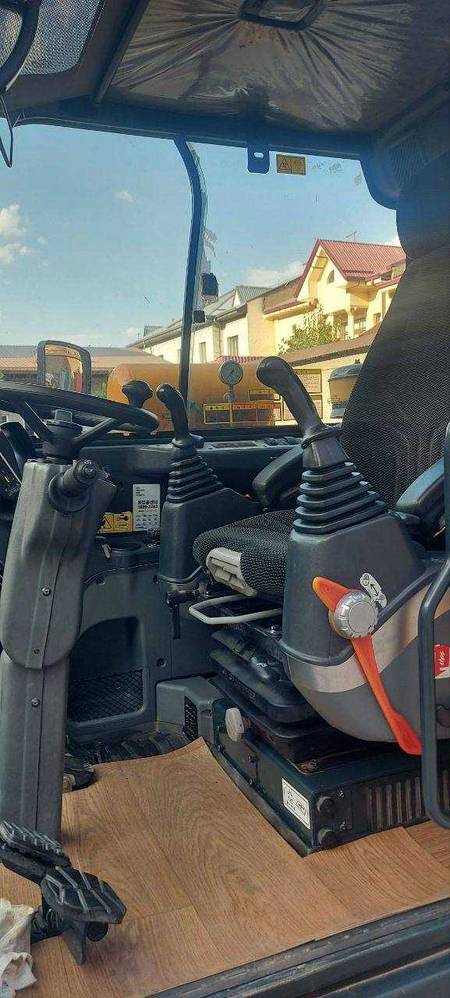 Продается Экскаватор HYUNDAI HW60 2018 год