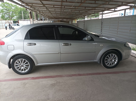 Продается Daewoo Lacetti Hatchback 2005 г. в отличном состоянии