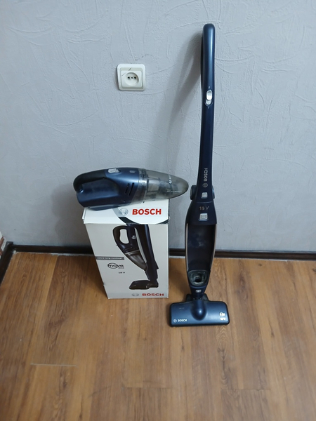 Без проводной пылесос bosch в хорошем состоянии.
