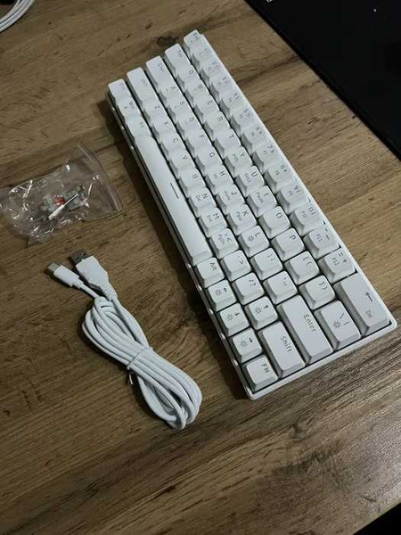 Игровая Механическая клавиатура , формат 60 % , rgb
