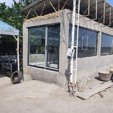 Tez va arzon Sifatli eshik va romlâr.Plast va aluminiy profil bilan.