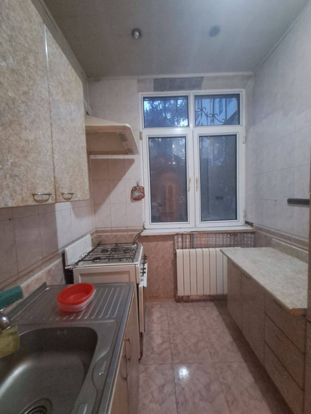 Мирабадский район. Улица Нукус.2/1/4 Высокопотолочка