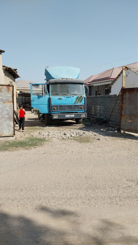 Тягач Маз